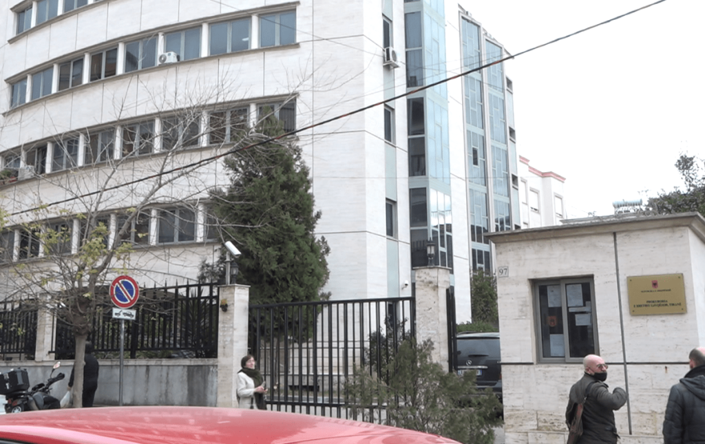 Skema mashtruese me TVSH dhe fshehje të ardhurash, goditen 6 shoqëri ...